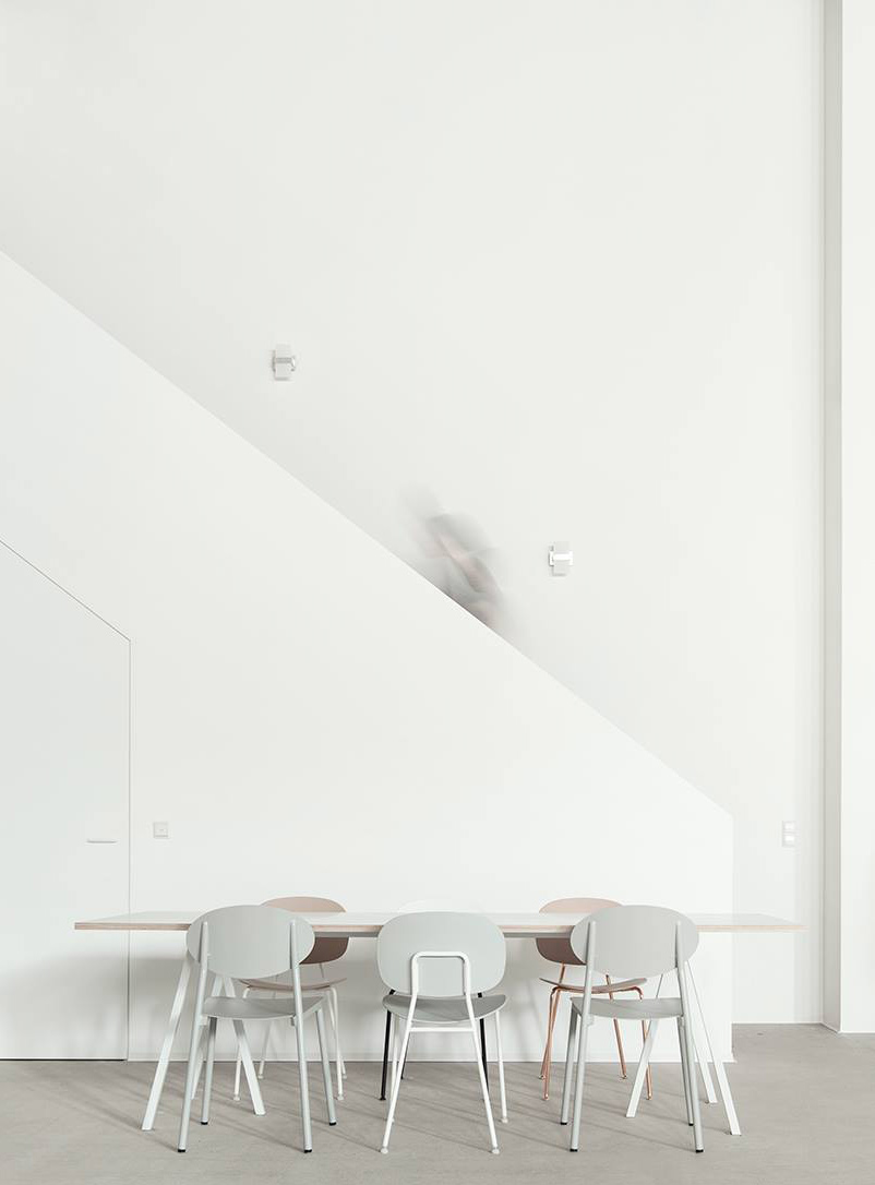 Nahe & Fern - Patrick Molnar — Gestaltung